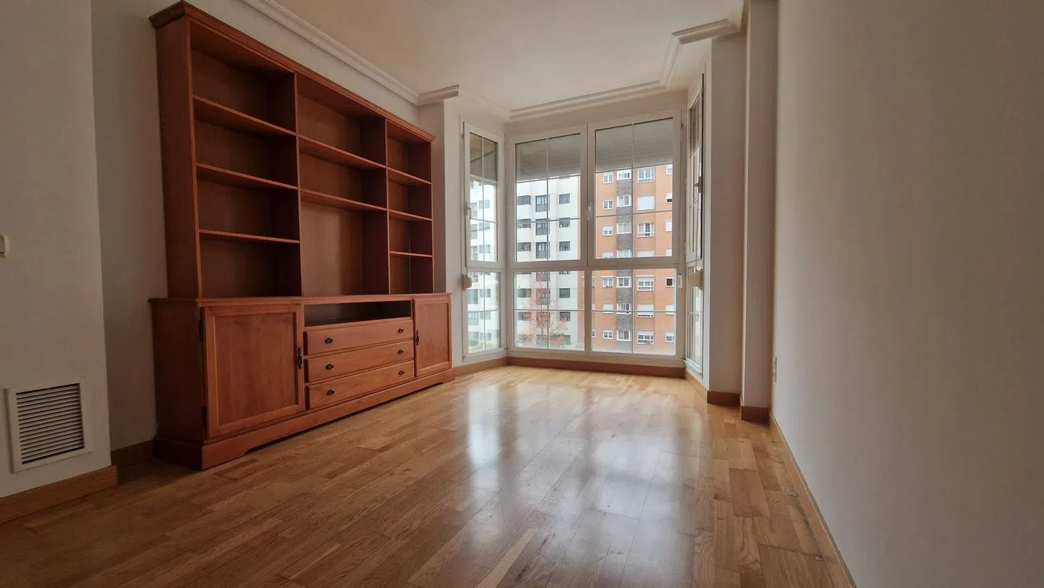 Alquiler de Piso en avenida del Cerro Milano, 141, La Gavia - Ensanche de Vallecas, Madrid | 840 ...