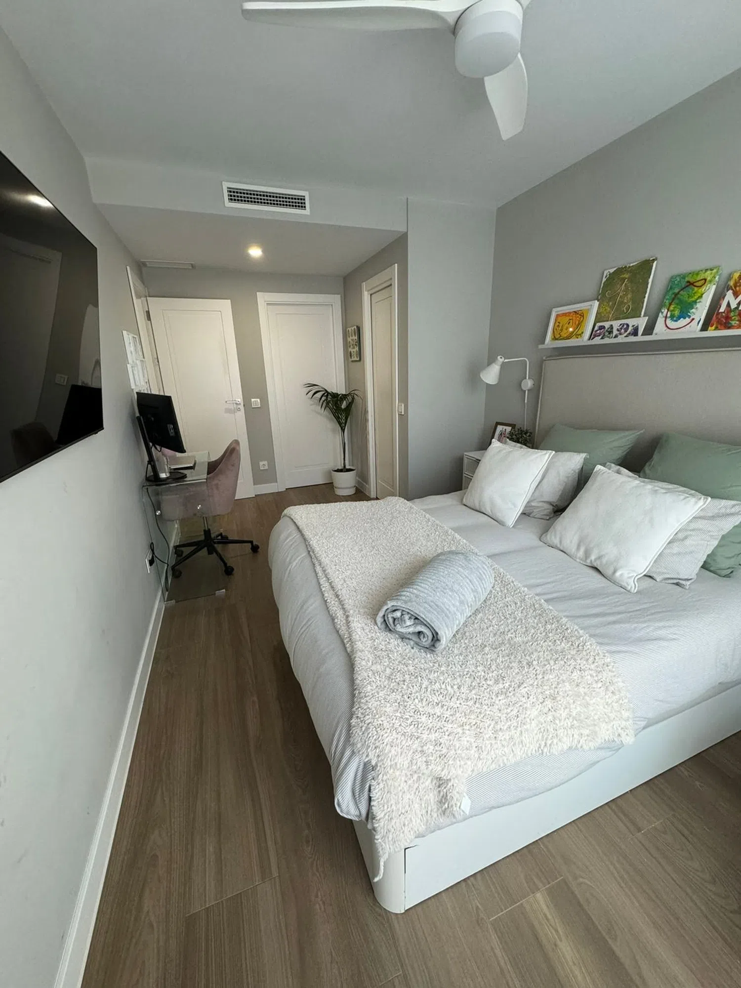 Venta de Piso en avenida Víctimas del Terrorismo, 12, Boadilla del ...