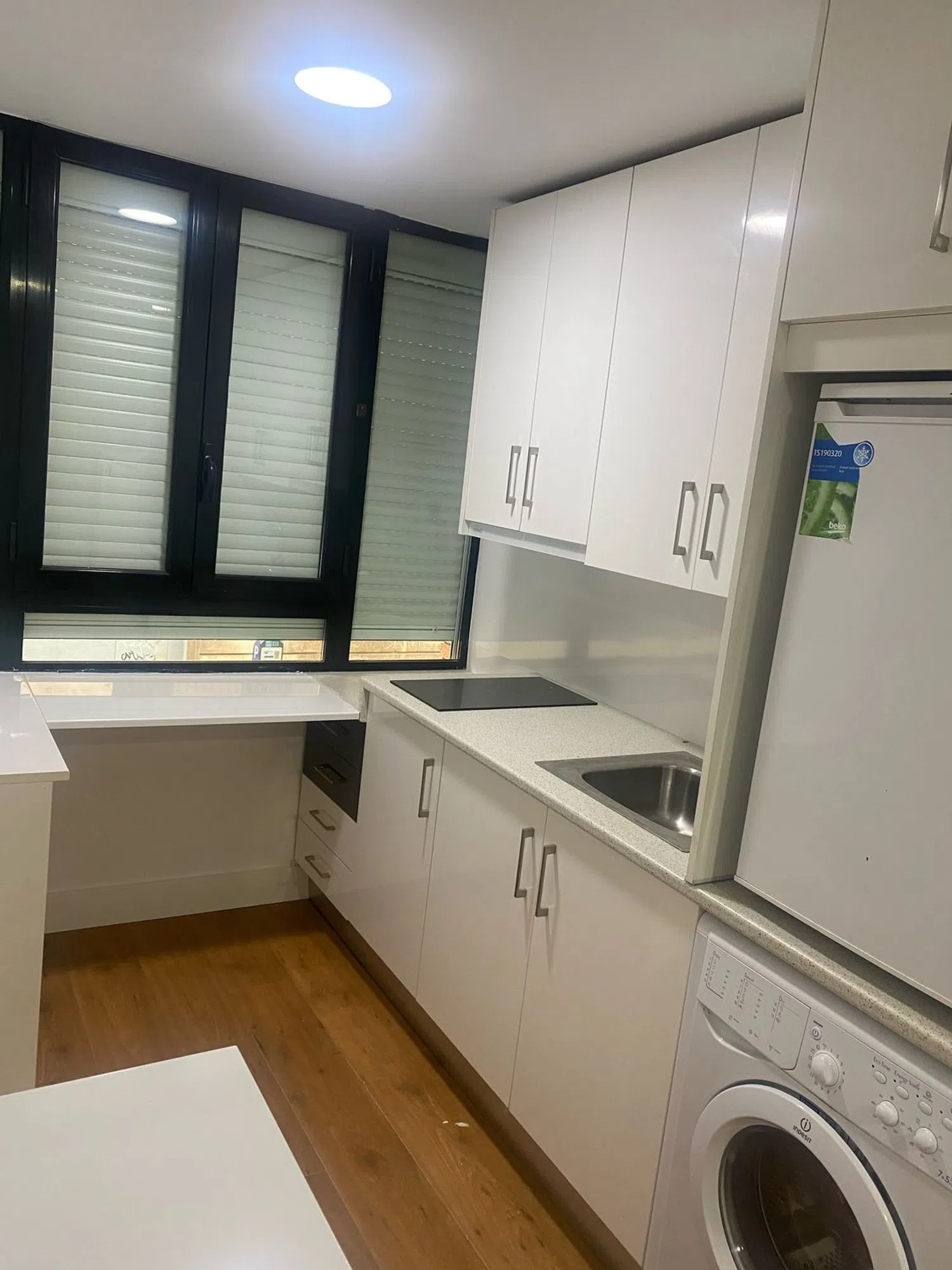 Alquiler de Estudio en calle dels Comtes d'Urgell, 4, Lleida | 400 ...