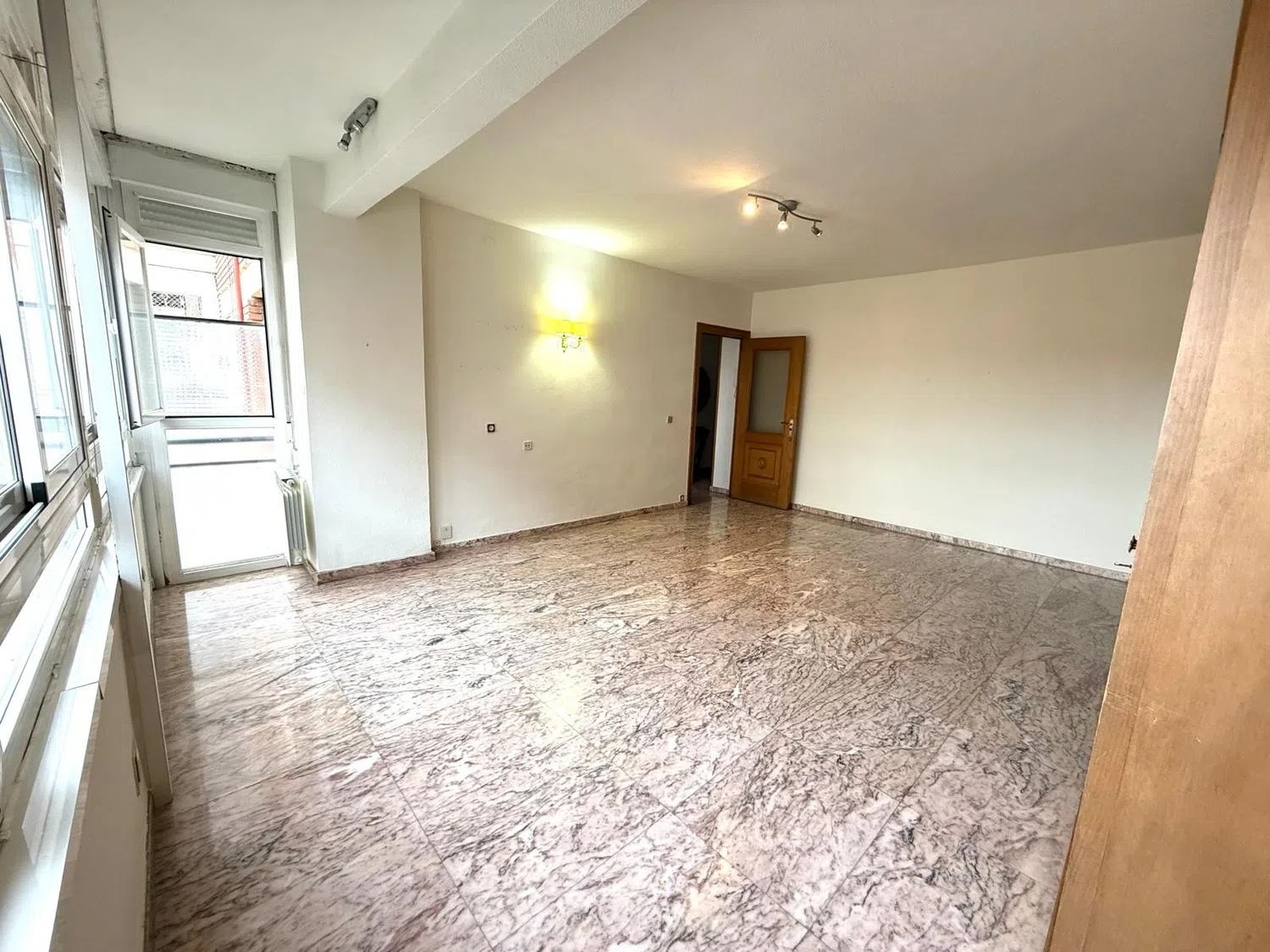 Alquiler de Piso en calle de Aguilón, 5, Chopera, Madrid | 380.000 € | Kelify