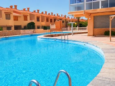 Alquiler de Ático en Avinguda de les Gavines 103, València | 3.000 ...