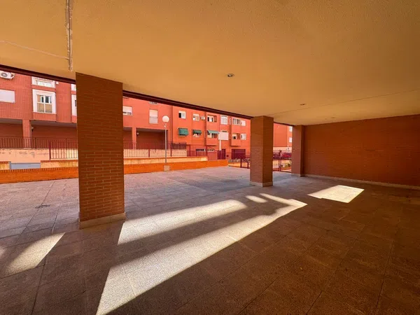 Alquiler de Ático en Calle Castilla y León, 12, Valdemoro | 1.250 ...