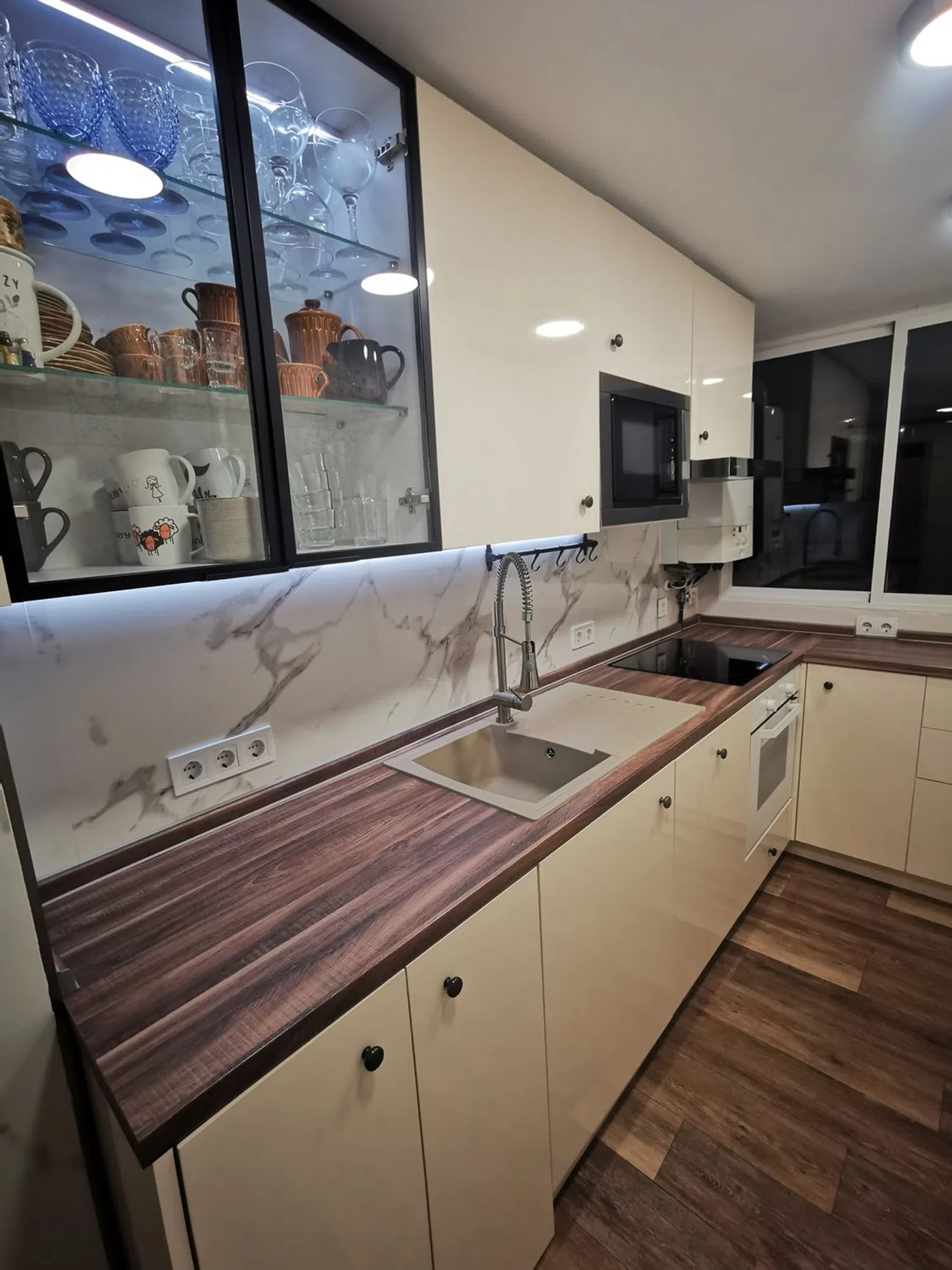 Venta de Piso en Barrio Pinar del Rey, Pinar del Rey, Madrid | 395.000 ...