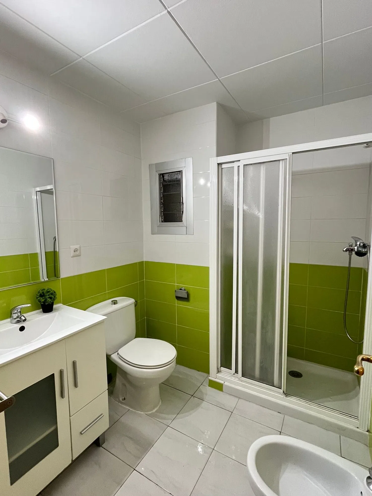 Alquiler de Piso en calle Infanta Doña María, 80, Ciudad Jardín ...