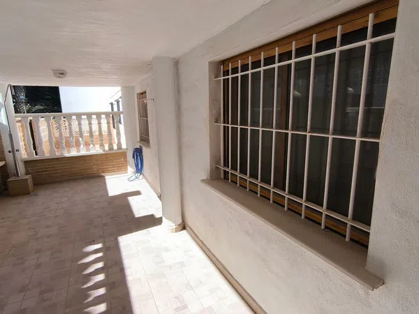 Venta de Chalet adosado en Calle Rube Darío Cmor, 42, Campoamor ...