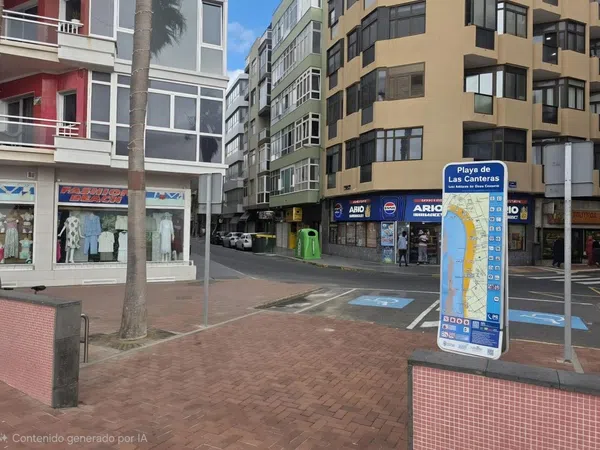 Venta de Piso en Calle Alfredo L Jones, 41, Santa Catalina - Canteras ...